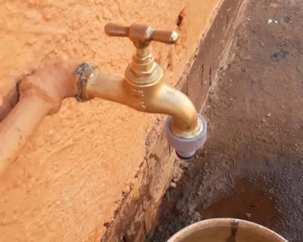 What causes low water pressure in my home in Roodepoort South?